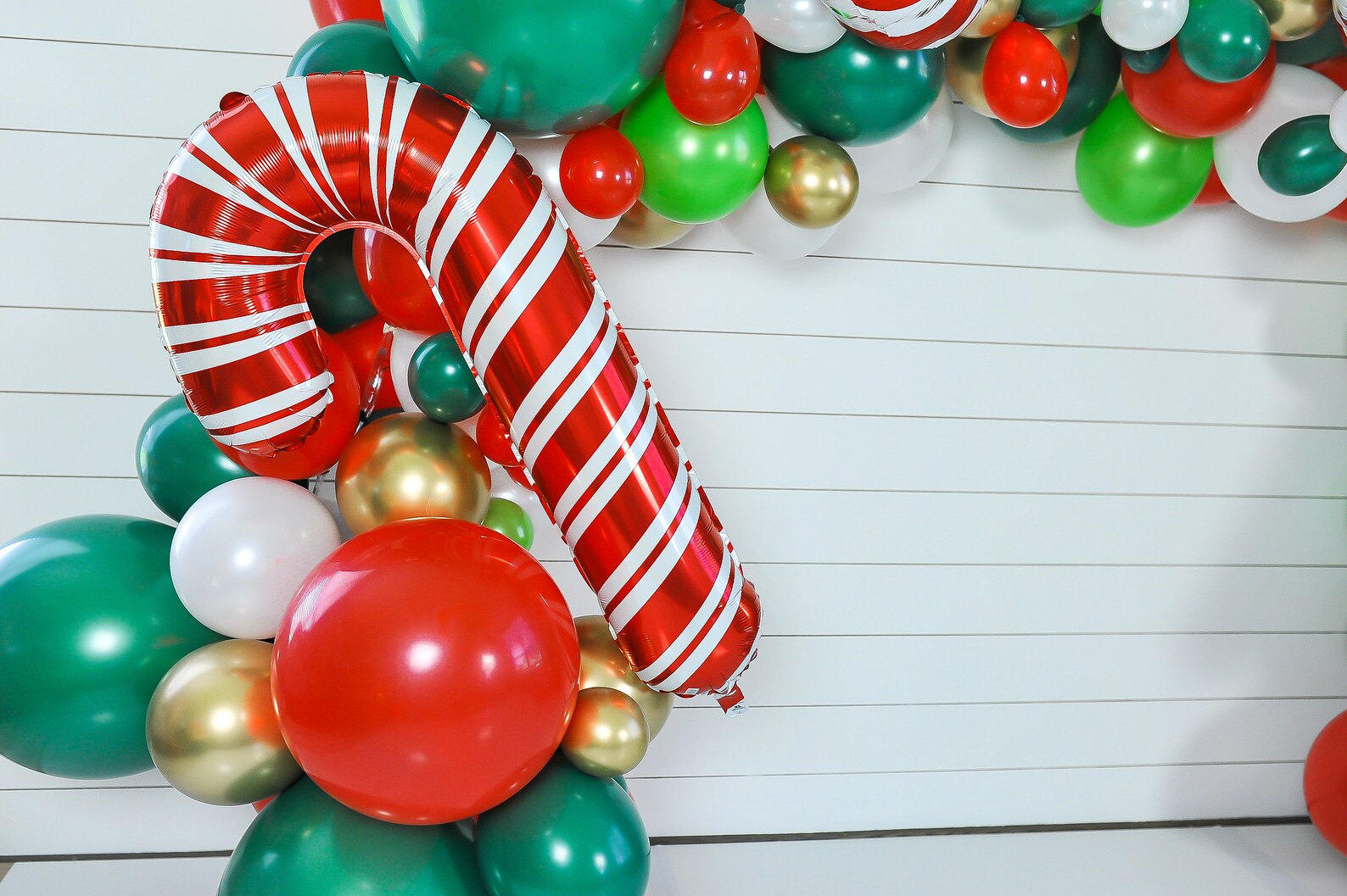 Candy Cane Balloon | Be Merry Christmas, Xmas Party Decor, Holiday ...