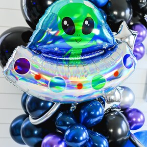 Space Alien Spaceship Balloon | Galaxy Blast off Space Birthday Party ...