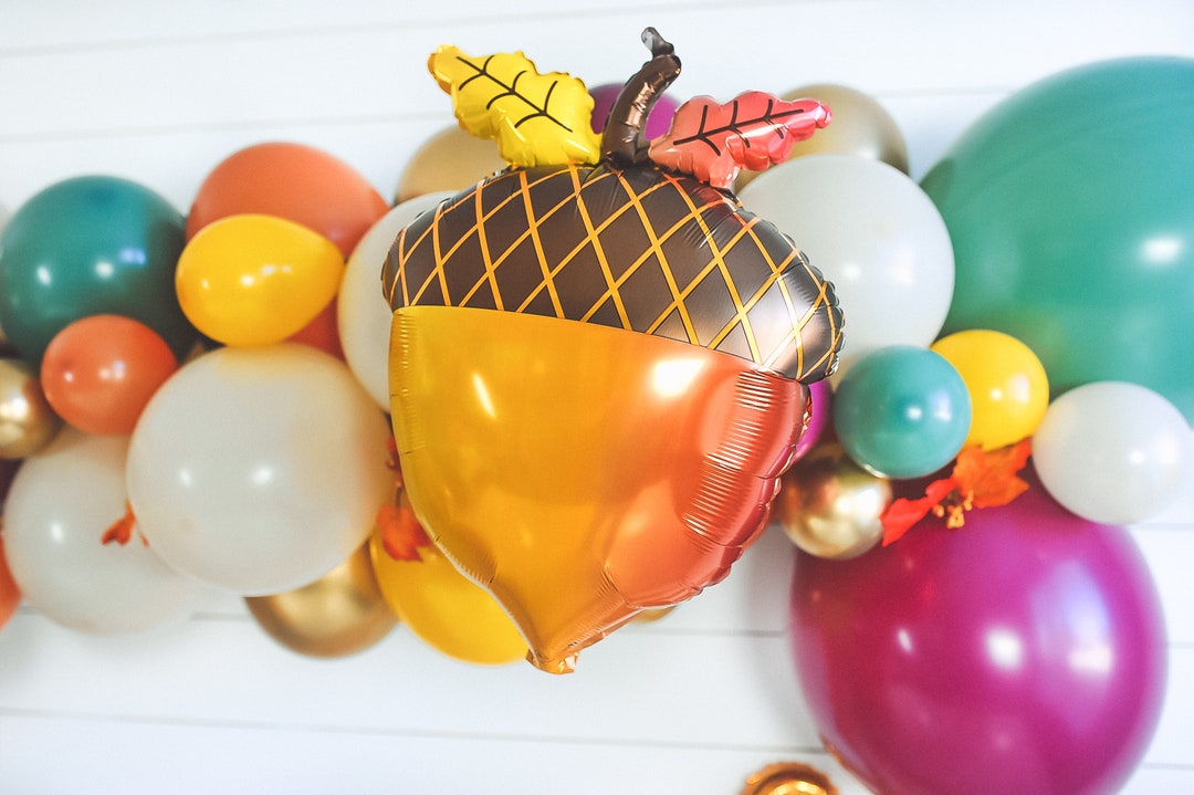 Fall Acorn Balloon | Thanksgiving Decor, Thankful, Give Thanks, Fall ...