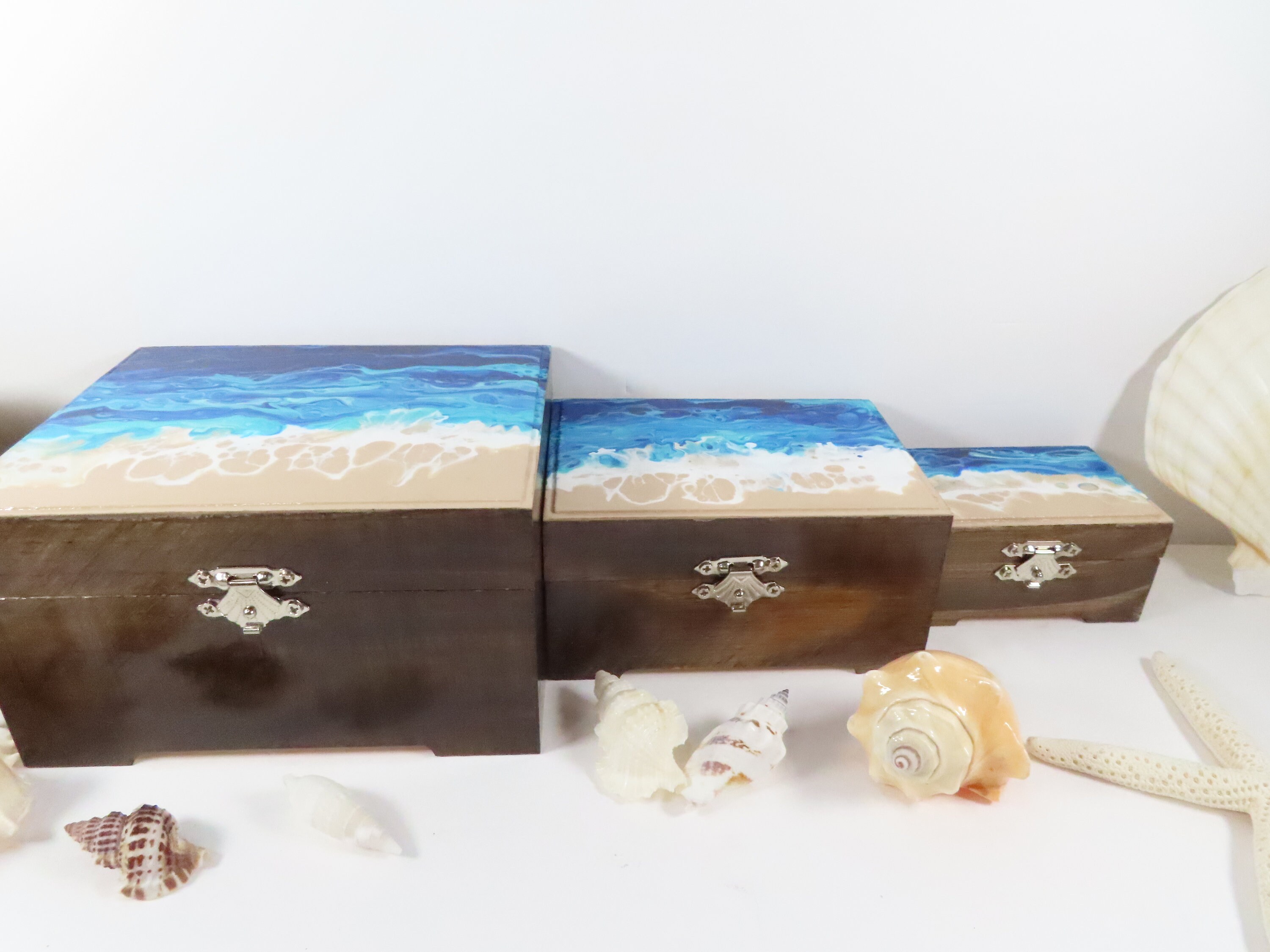 Beach jewelry box store