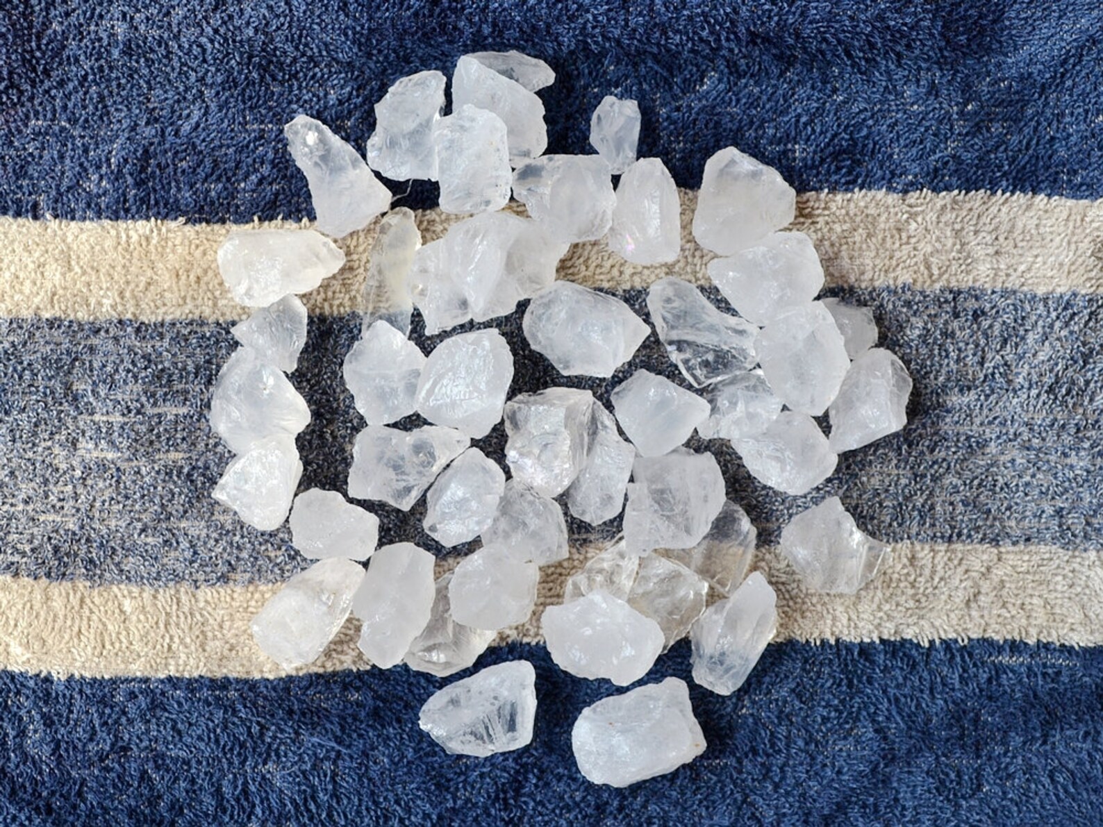 Small Raw Clear Quartz Loose Stone Rough Rock Crystal Quartz - Etsy