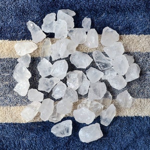 Small Raw Clear Quartz Loose Stone Rough Rock Crystal Quartz Mineral ...