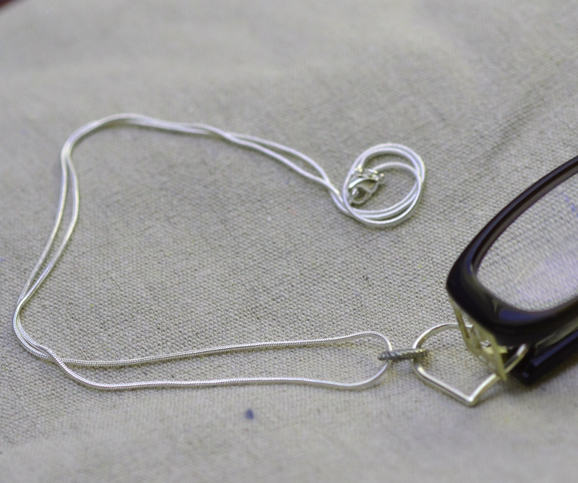 Heart Eyeglass Holder, Necklace. Silver or Brass Heart Loop Eyeglass ...