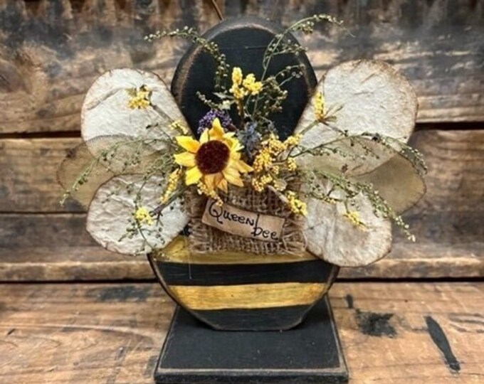 Primitive queen Bee Sitter Adorably Unique Handmade Wooden Honey Bee ...