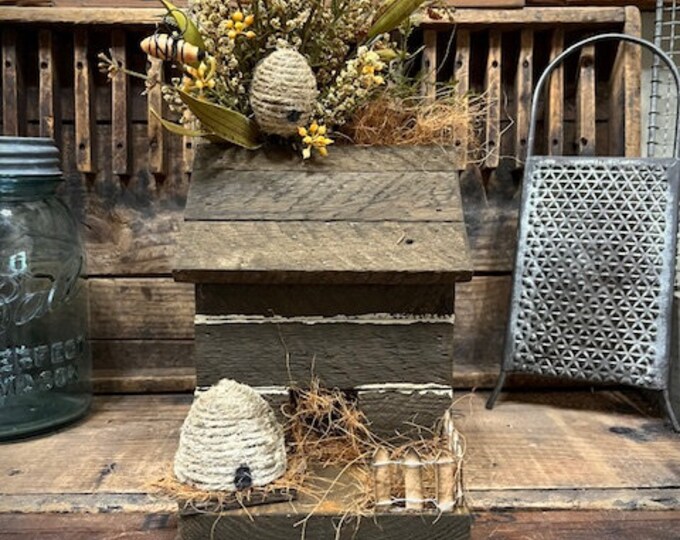 Primitive "bee Keepers Cabin" Handcrafted Antique Wood Lath Bee Themed ...