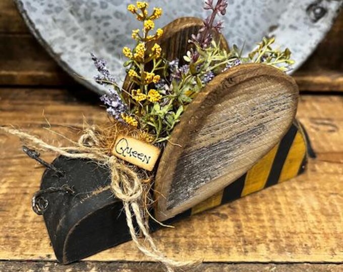 Primitive Summer/ Handcrafted Wooden "queen Bee" Design Charming Gift ...