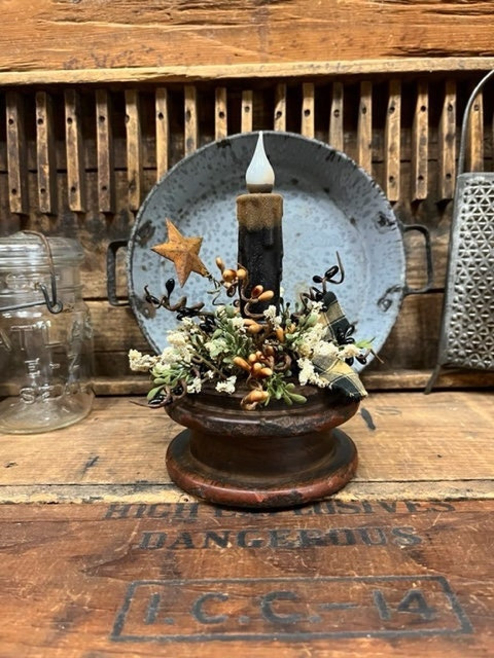 Primitive Antique Wooden Spool Bobbin W/timer Candle Black/tan Berries ...