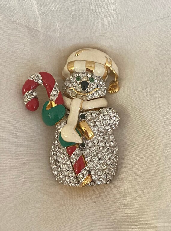 vintage st john brooch - Gem