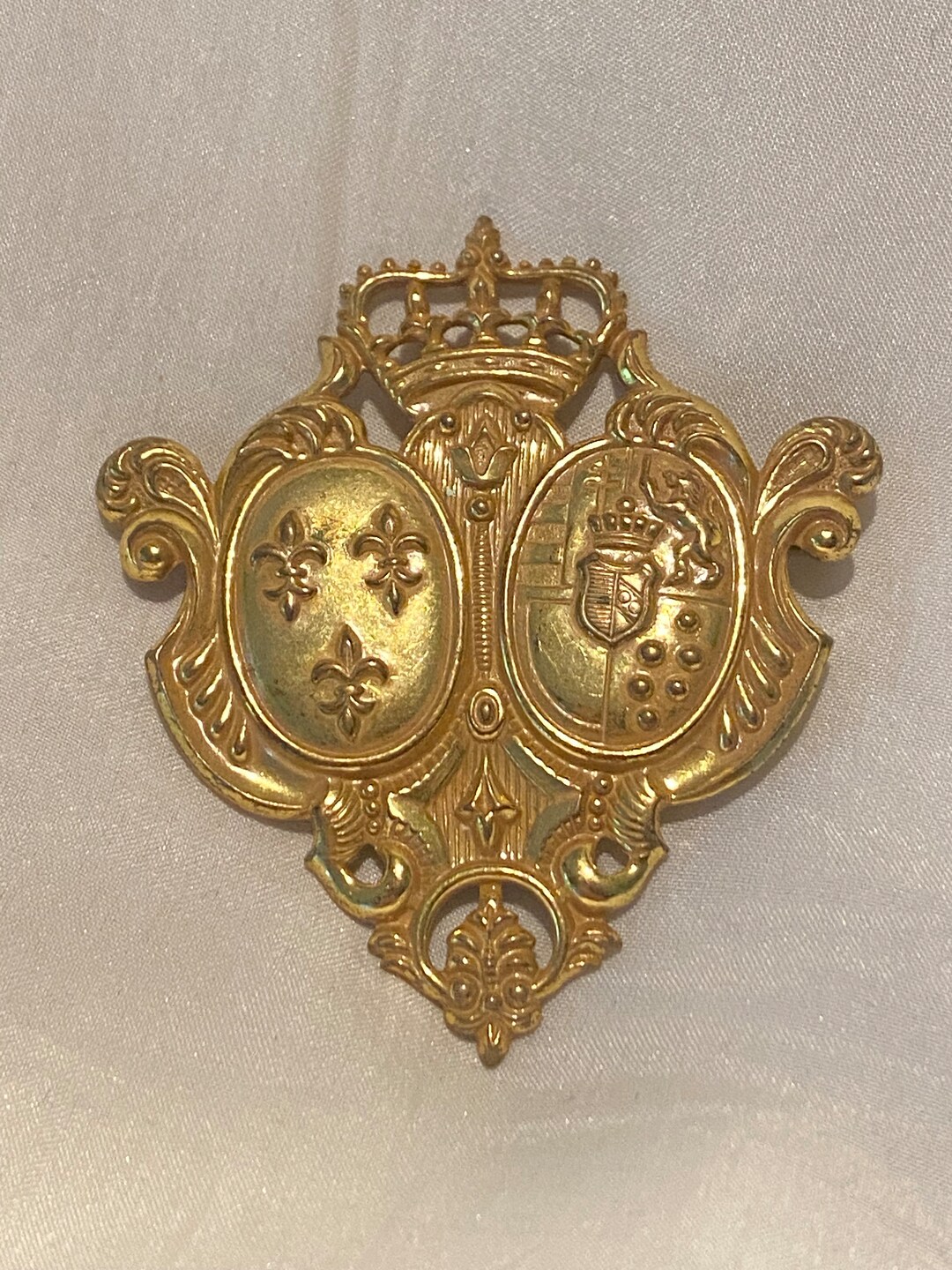 Vintage Miriam Haskell Coat of Arms Brooch - Etsy