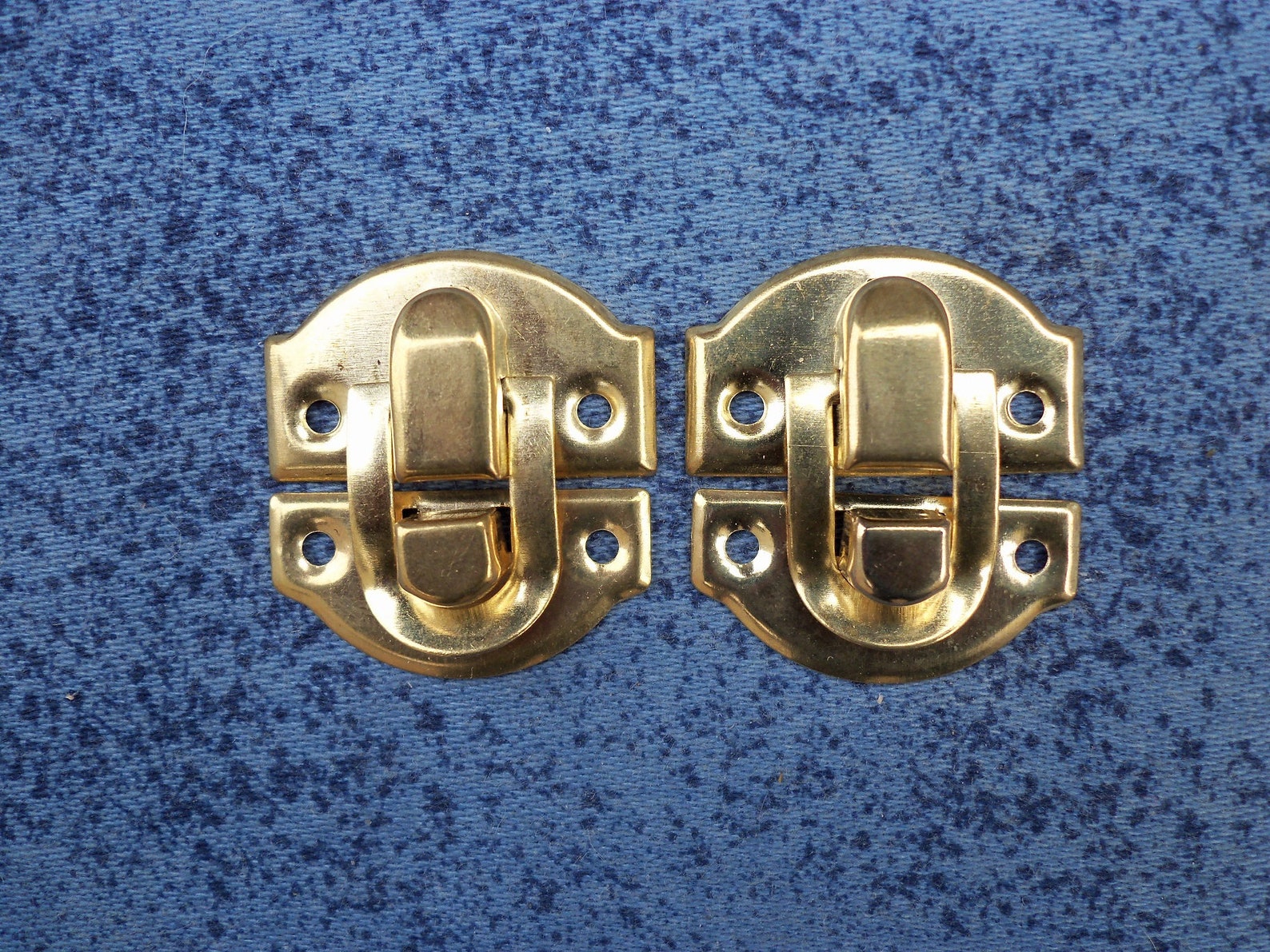 2pcs 30mm X 27mm Metal Latches for Box Lock. Color Gold Z48 - Etsy