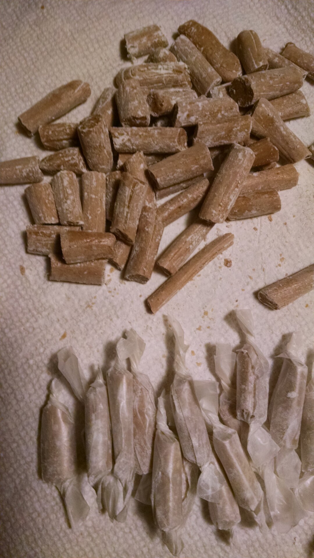 1 Oz. Maine Spruce Gum, Debris-less, Sugar Free, Free Shipping - Etsy