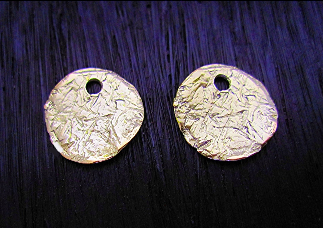 Small Round Textured Disc Charms in Gold Bronze (set of 2) (N) - Etsy