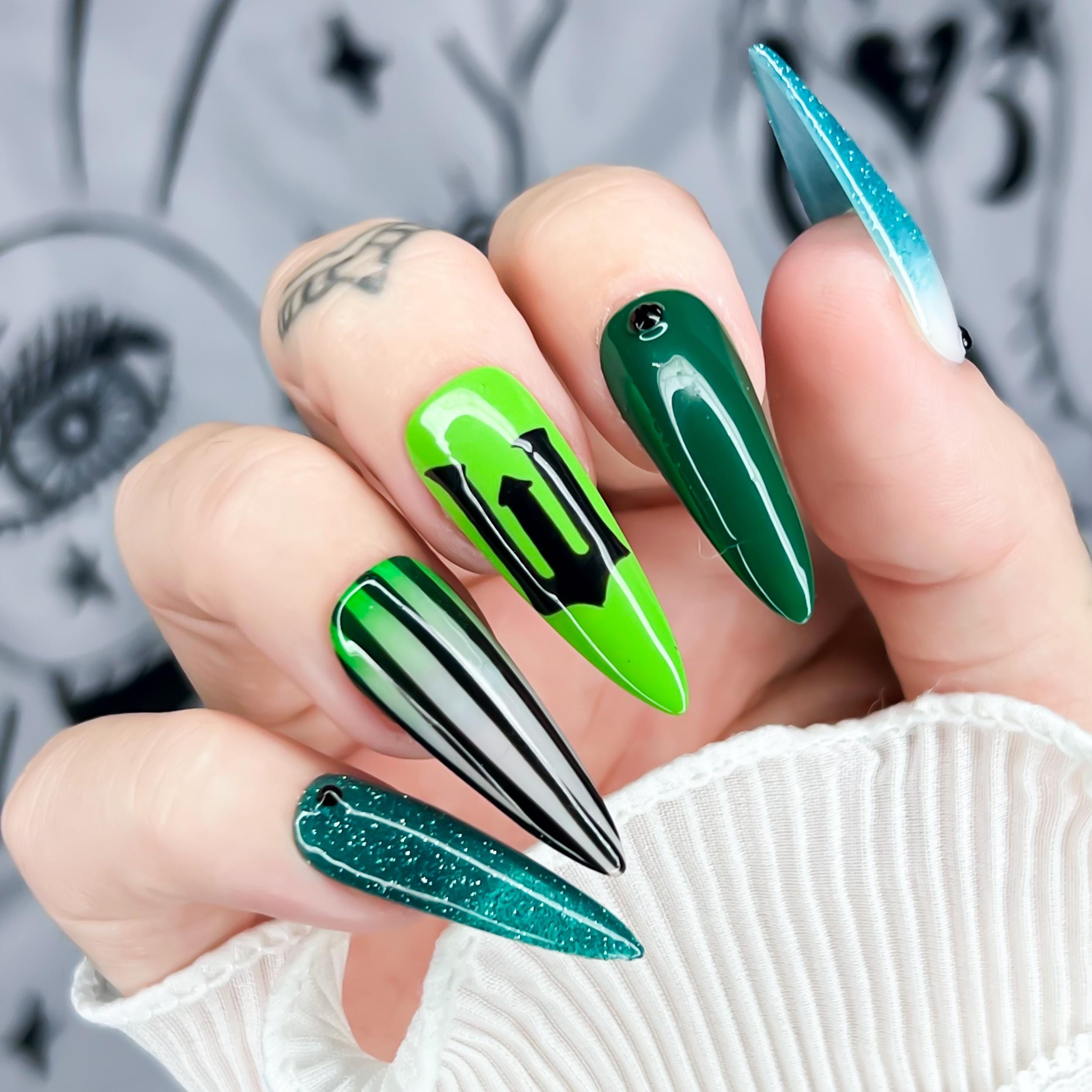 WICKED Elphaba Press on Nails Film, Movie, Musical Wizard of Oz, Witch ...