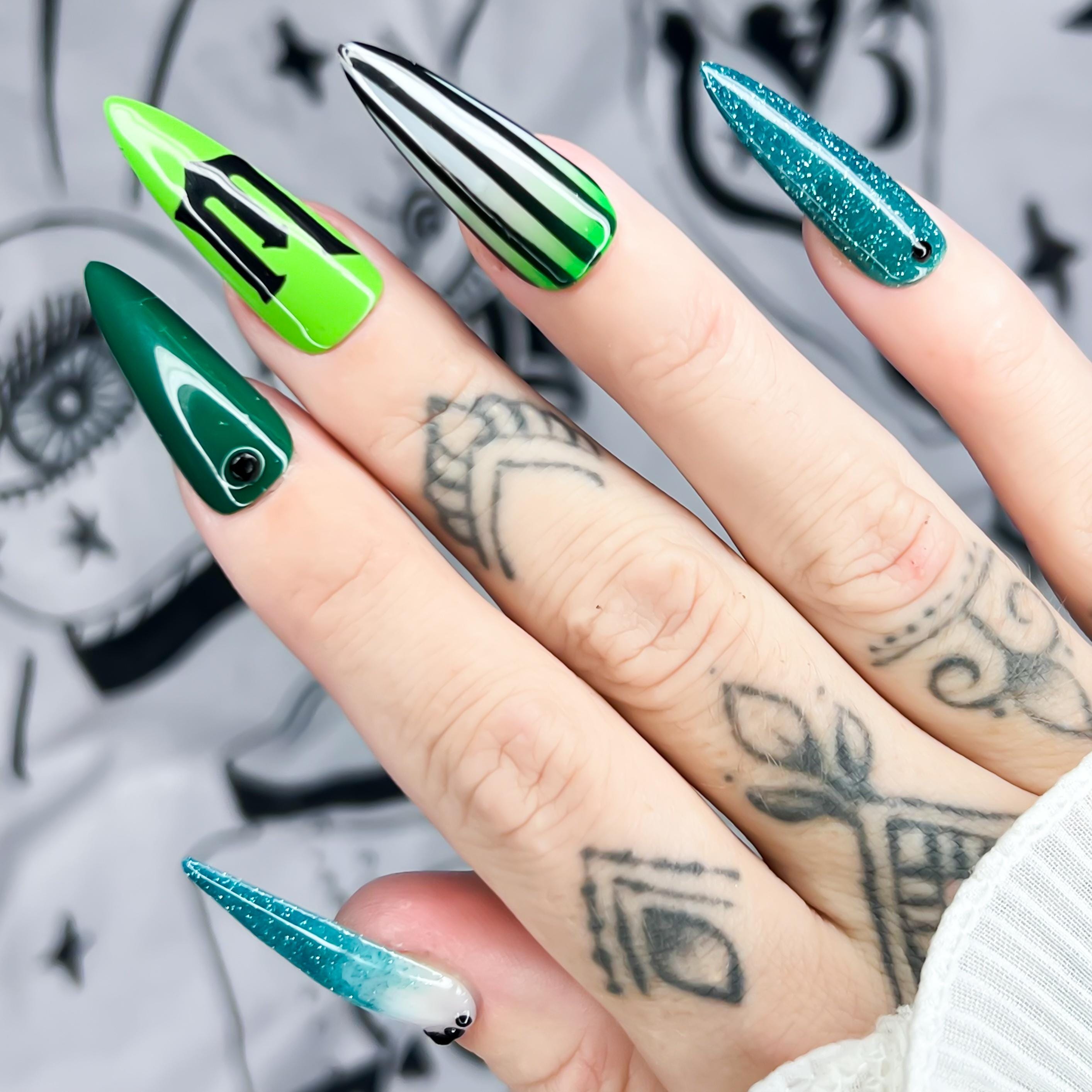 WICKED Elphaba Press on Nails Film, Movie, Musical Wizard of Oz, Witch ...