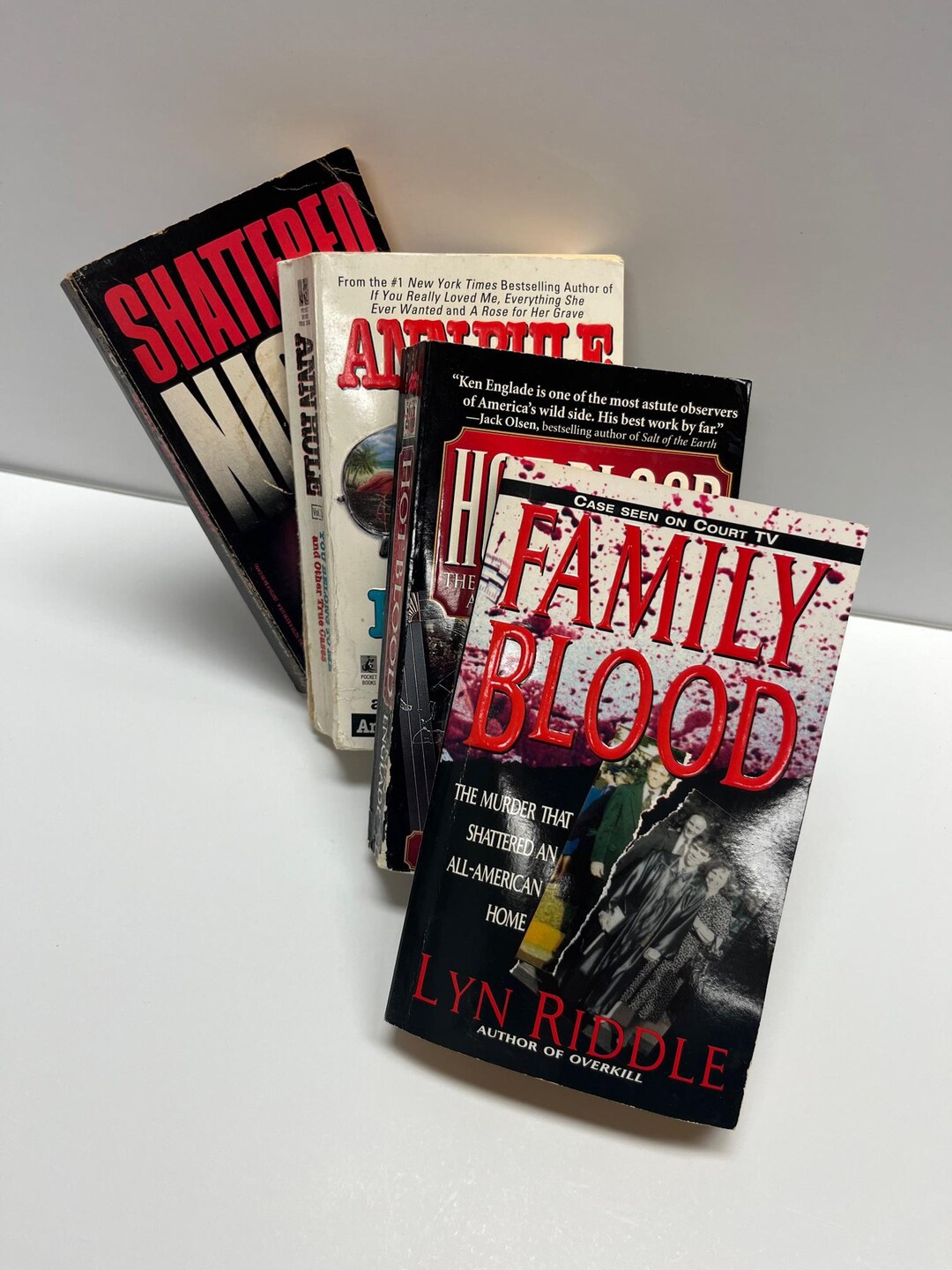 VINTAGE 1990's True Crime Books (x4) - Crime Junkie - Dateline - Pulp ...