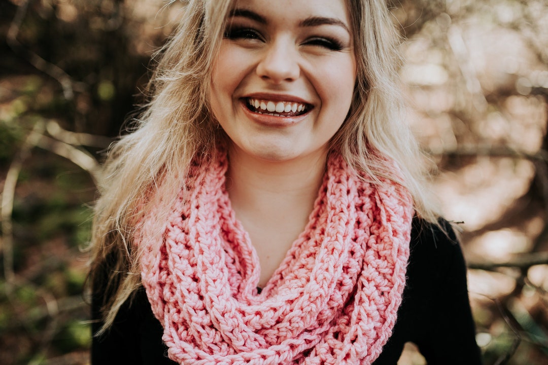 Plush Infinity Scarf, Chunky Crochet Infinity Scarf- Thick Soft-circle ...