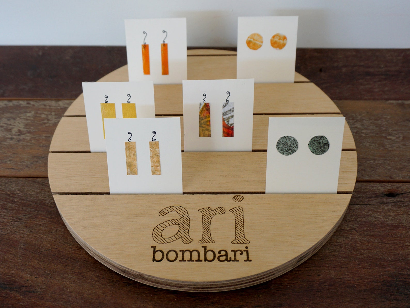 Slotted Wooden Circular Jewellery Card Display Board. Premium Birch ...