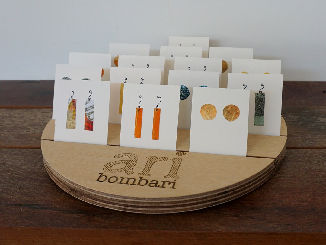 Slotted Wooden Circular Jewellery Card Display Board. Premium Birch ...