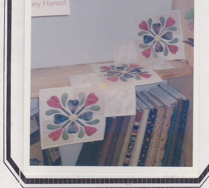 Tulip Table Runner. Quilt Pattern. QK12. - Etsy