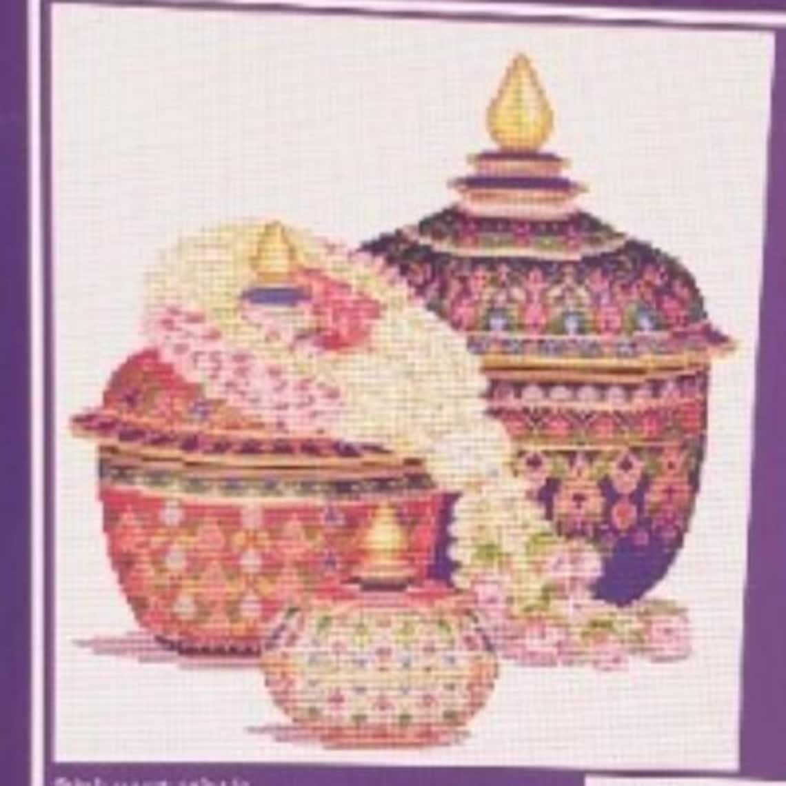 PINN Collection Cross Stitch Pattern. Benjarong Garland & Benjarong ...