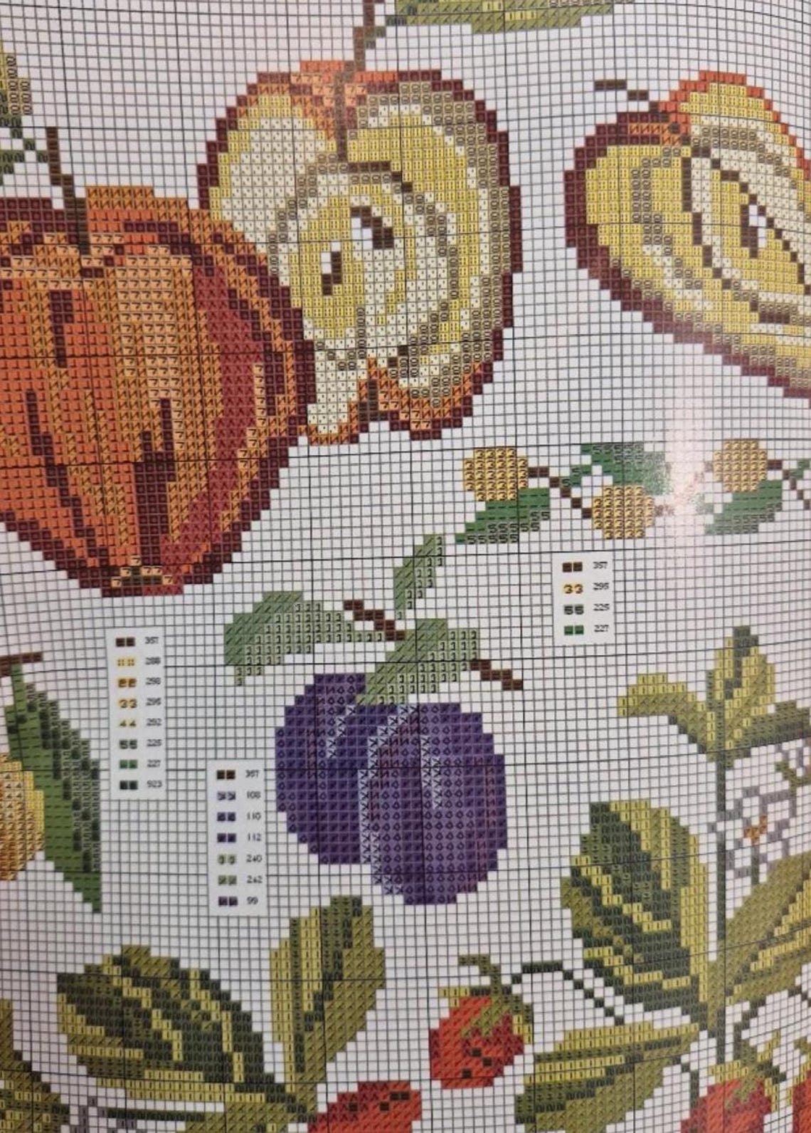 Booklet of 315 Cross Stitch Patterns: Seasonal & Alphabet Designs - Etsy