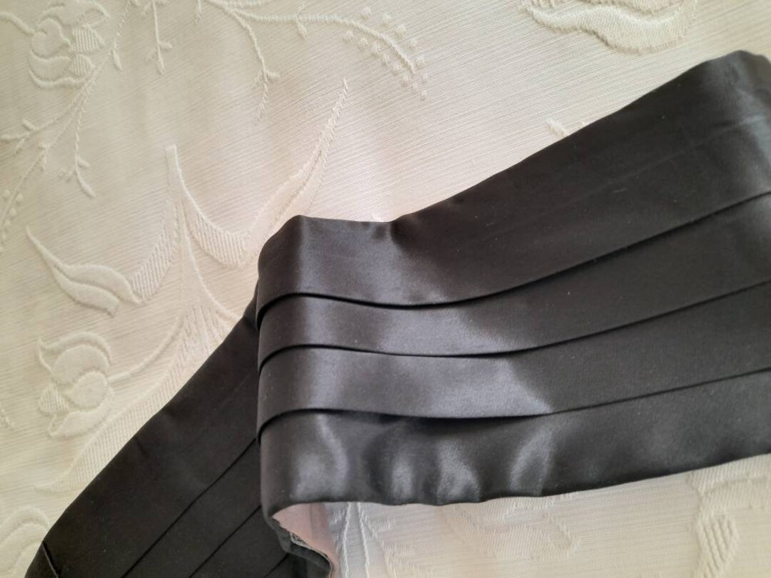 VINTAGE Mens CUMMERBUND Classic Black Satin Pleated Band - Etsy
