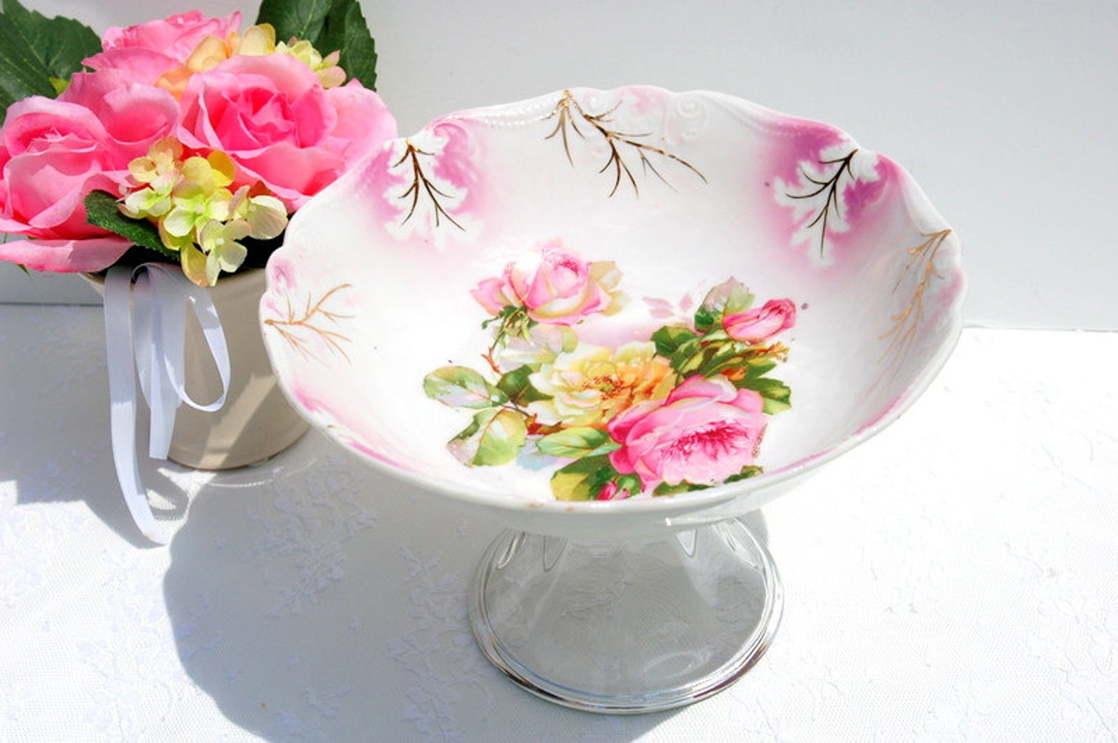 Vintage Pink Roses Pedestal Serving Bowl. Shabby Chic or Cottage Decor ...