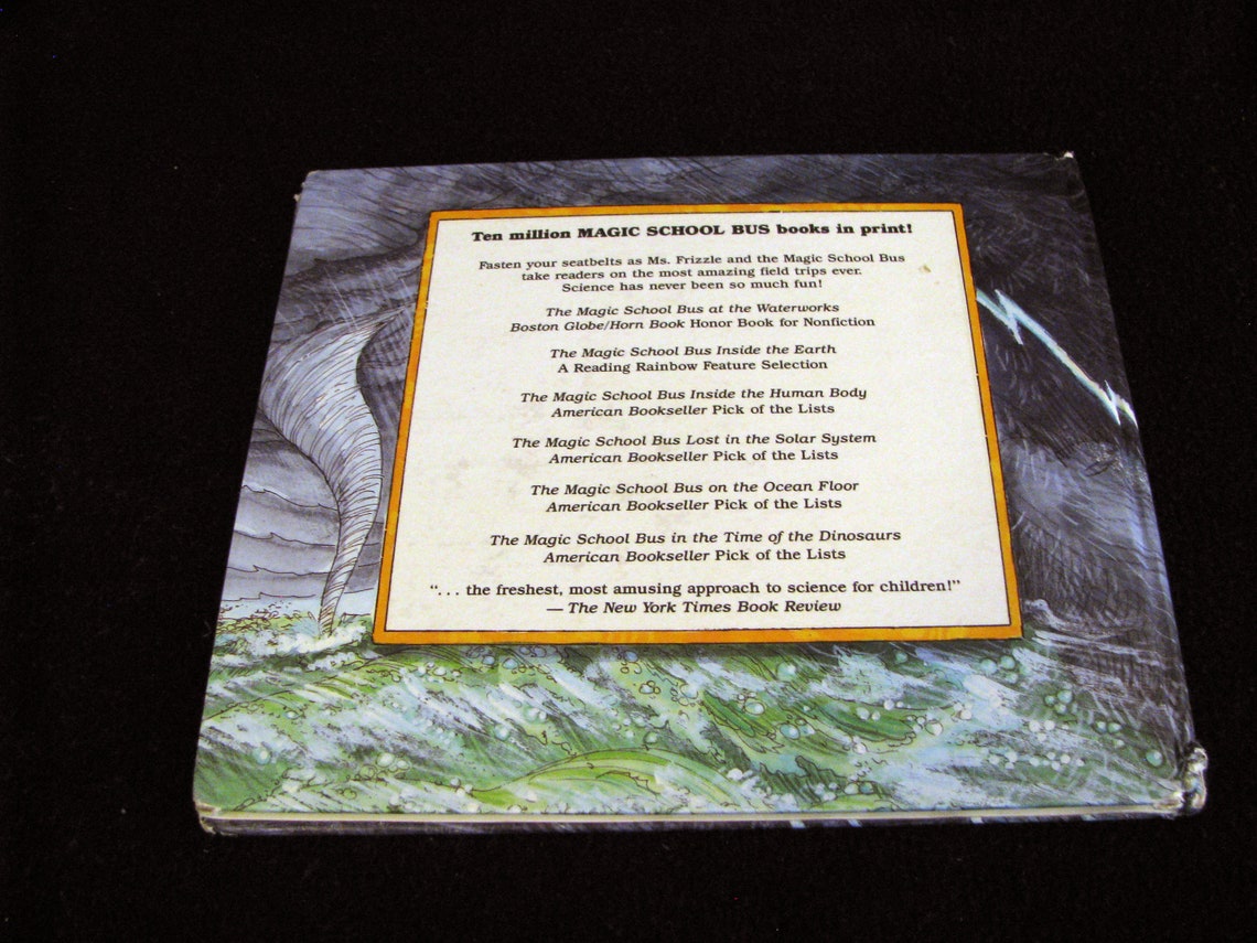 The MAGIC SCHOOL BUS Inside A Hurricane (1995) Vintage Children's Book ...