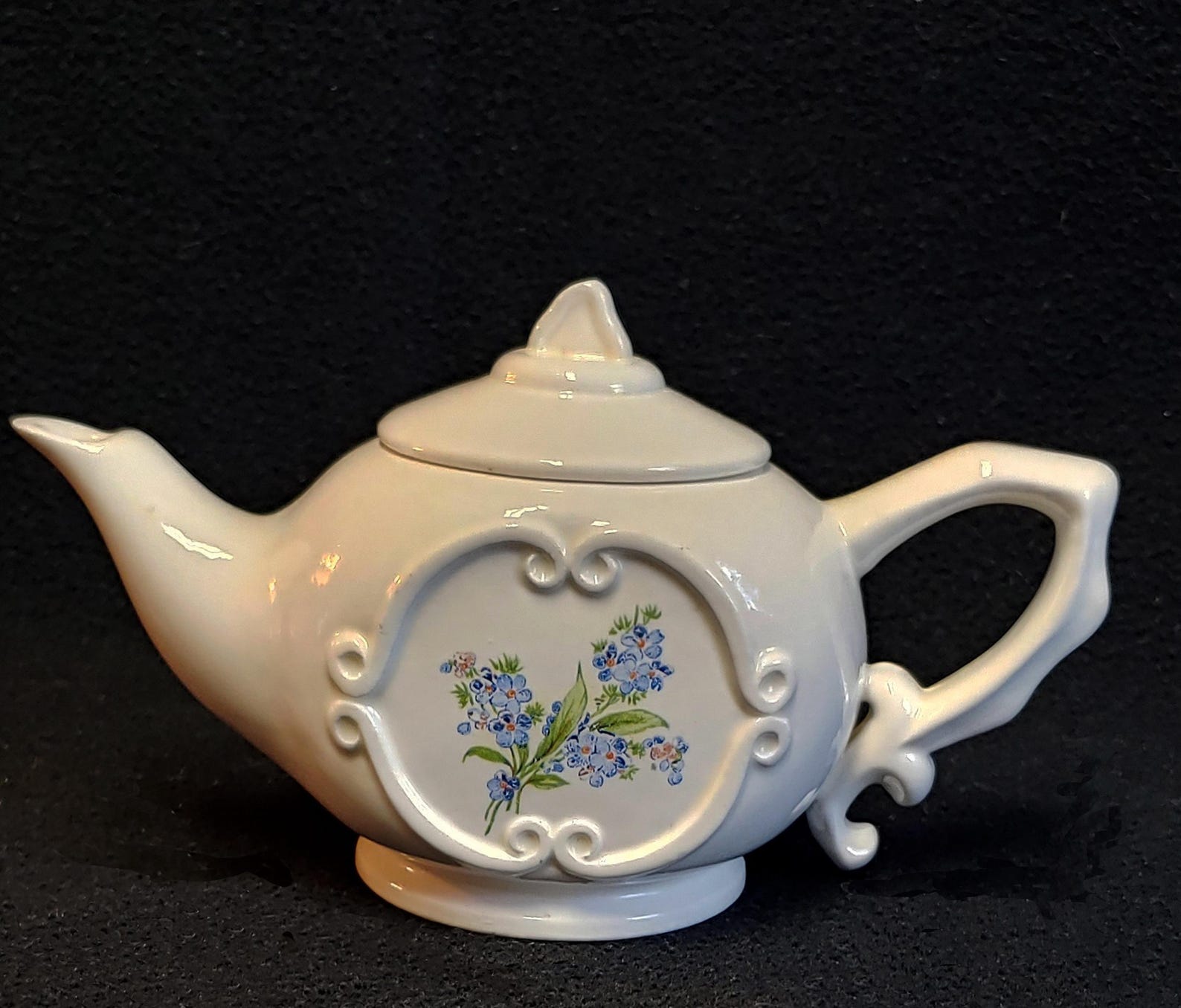 Vintage Blue & White Floral Small PORCELAIN TEA POT 4" High - Etsy