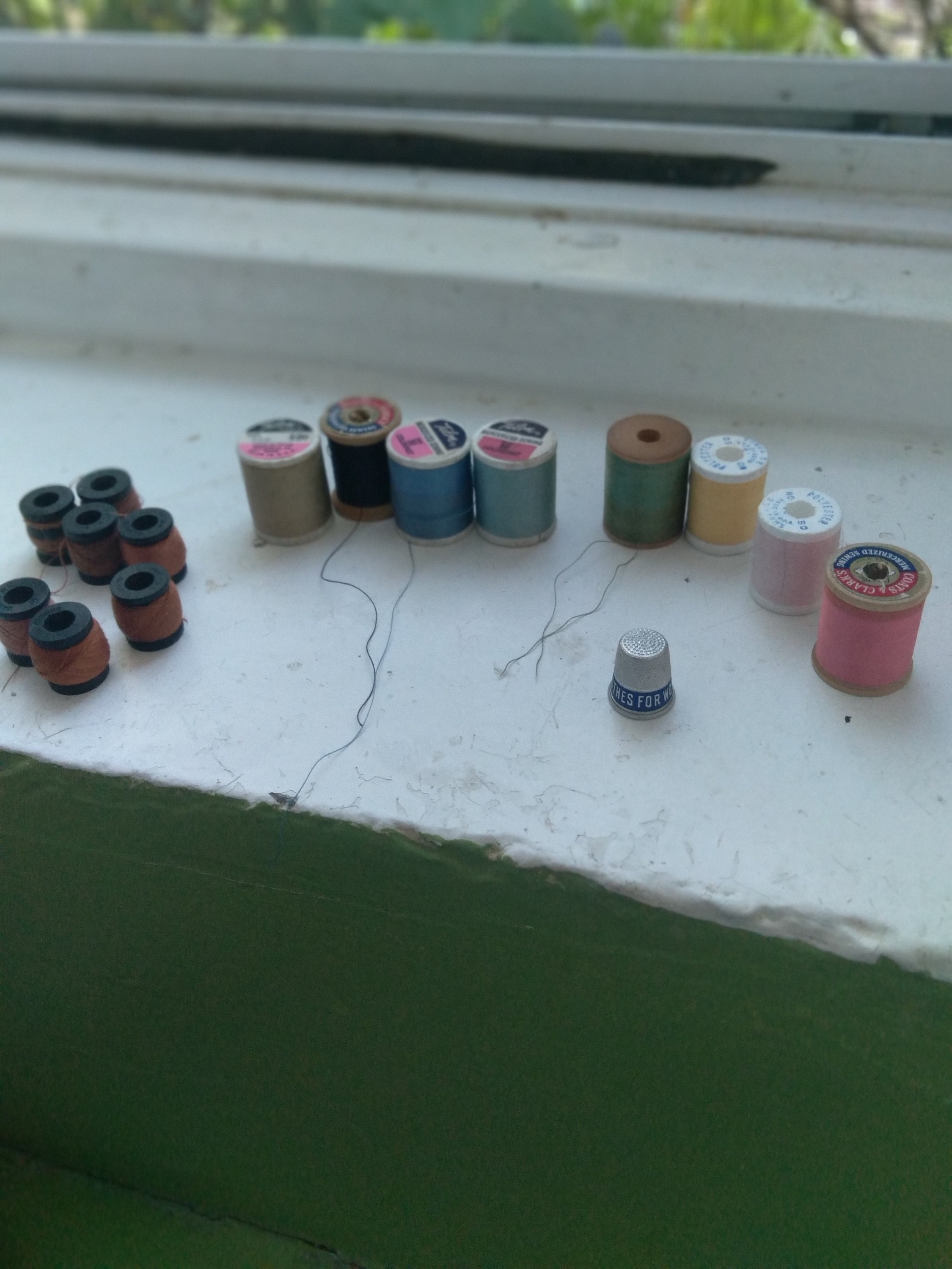 Vintage Thread Various Colors 15 Spools Thimble COATS CLARK TALON ...