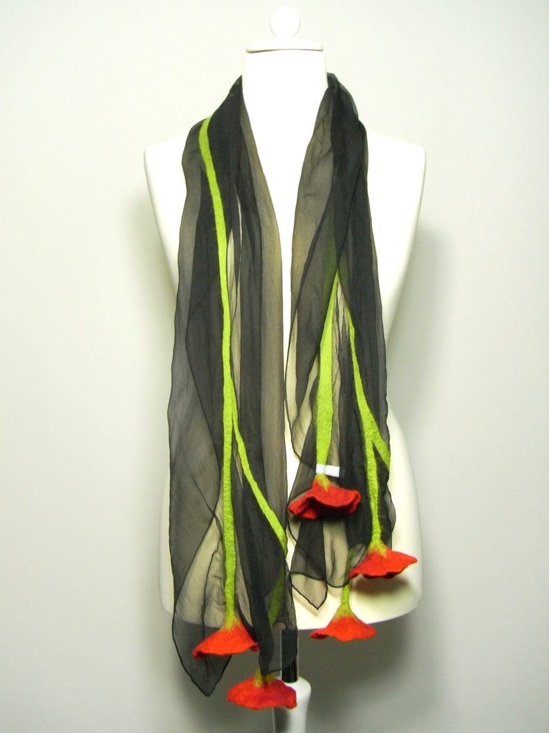 Black and Red Poppy Scarf Handfelted Scarf Red Flowers Poppies Boho ...