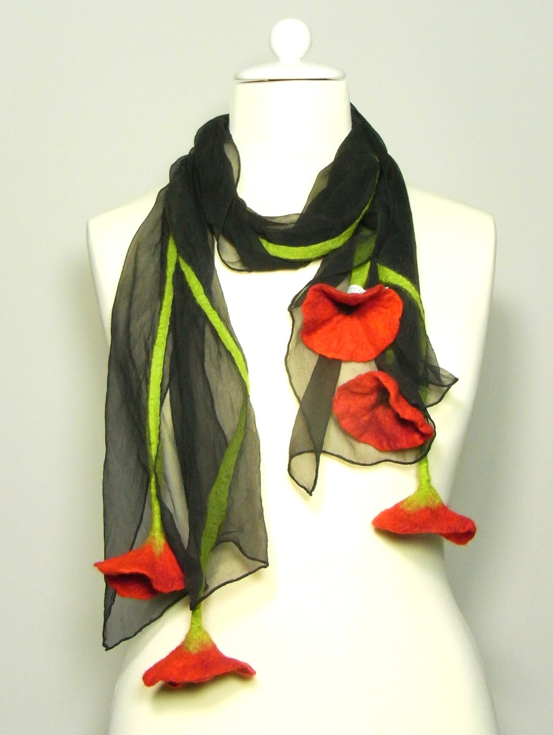 Black and Red Poppy Scarf Handfelted Scarf Red Flowers Poppies Boho ...
