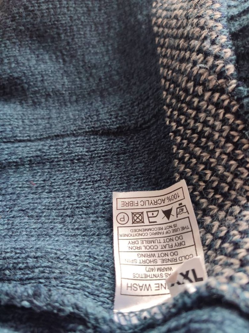 1980s 90s Vintage Teal and Grey Diamond Patterned Design Cardigan Retro ...