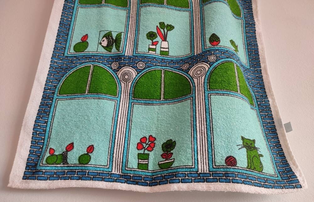 1960s 70s Vintage House Windows Birds Fish and Animals Design Cotton ...