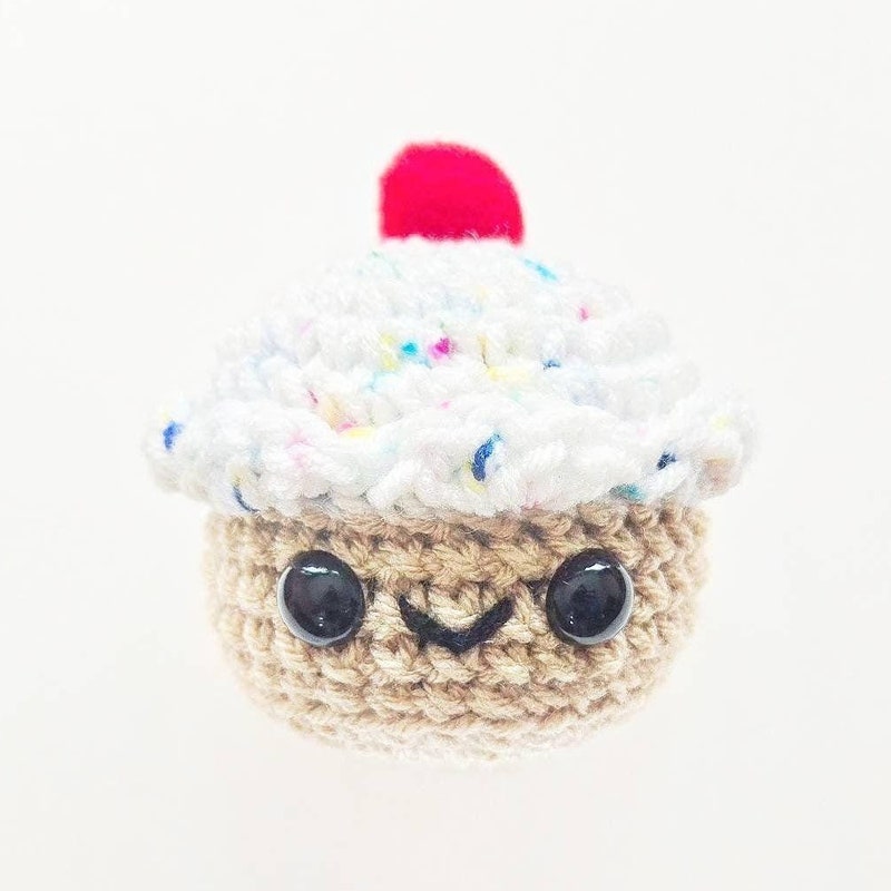 Cupcake Plushie - Etsy