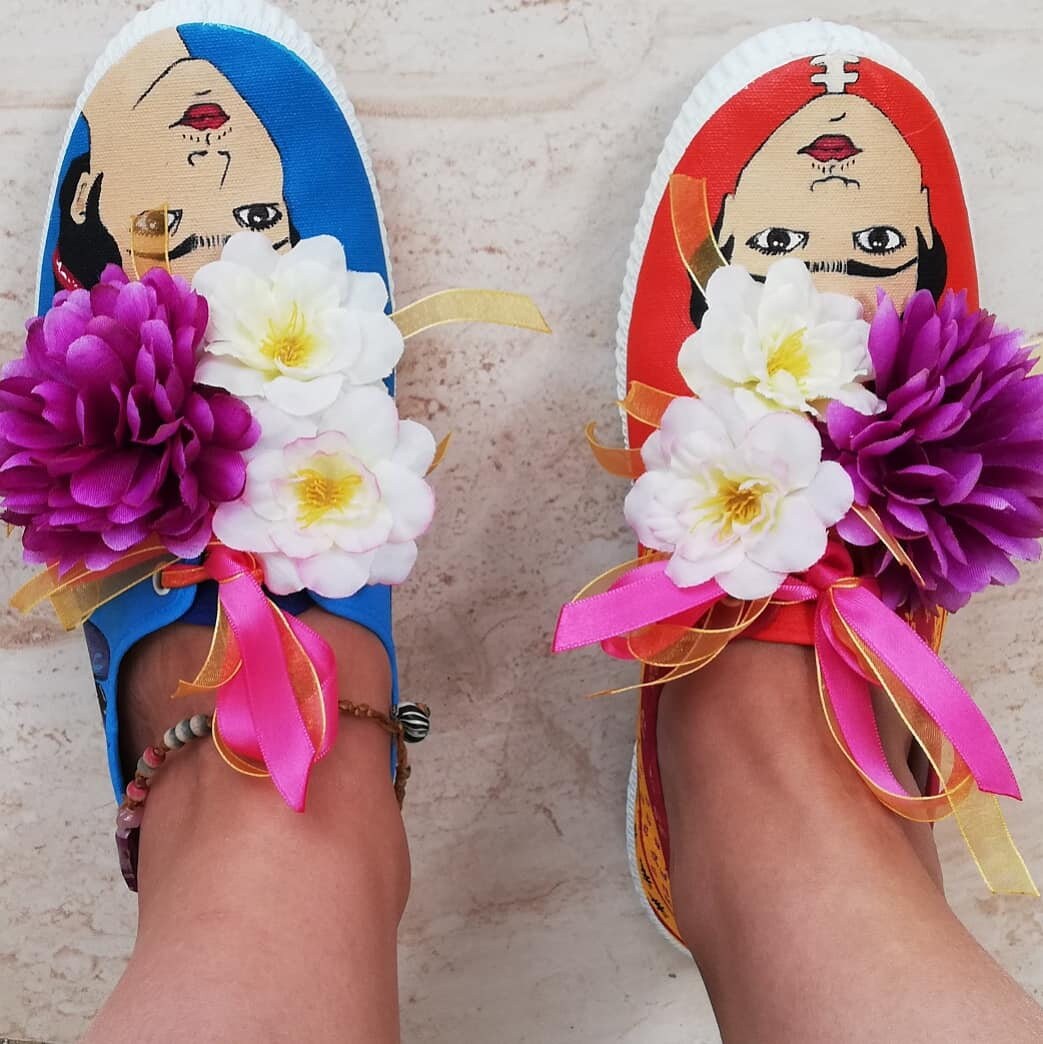 Frida Kahlo Custom Hand Painted Sneakers. - Etsy