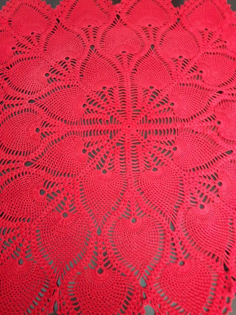 Large Vintage Red Doily/ Table Runner/tablecloth - Etsy