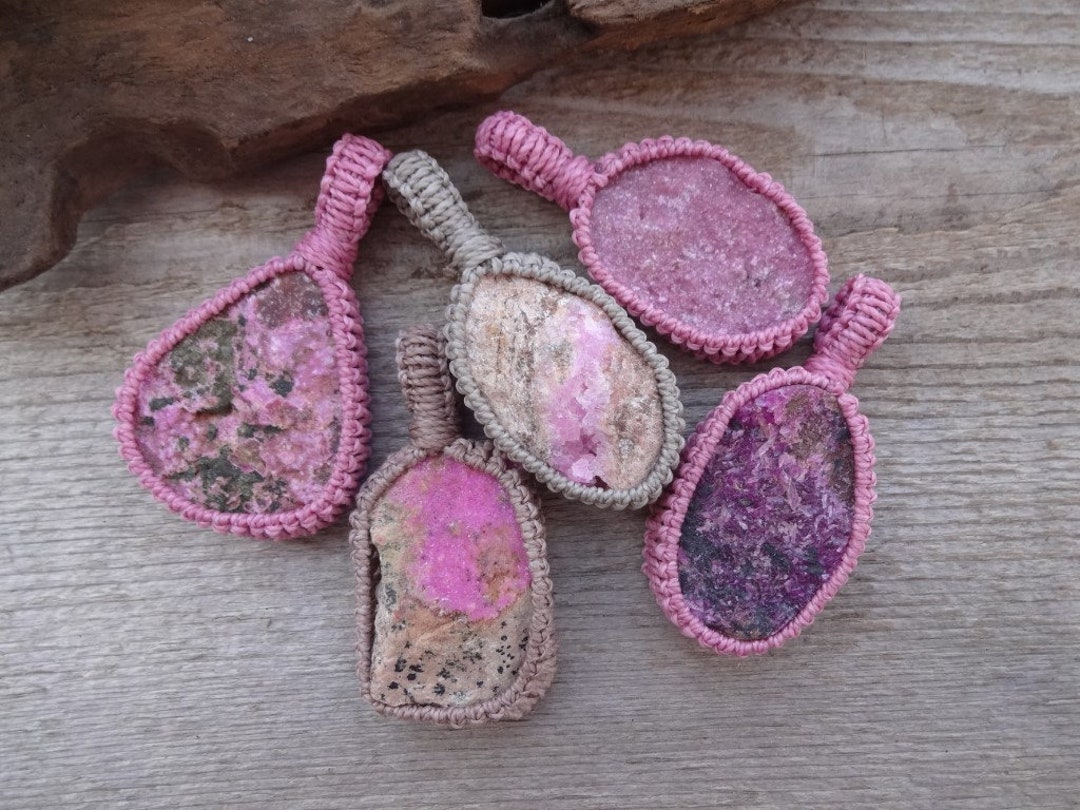 Cobalto Calcite Raw Stone Necklace, Pink Geode Pendant Necklace ...