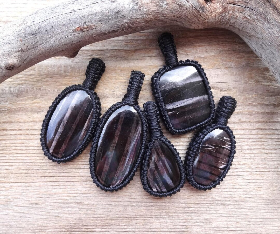 Hypersthene Macrame Pendant Necklace, Hypersthene Macrame Pendant ...