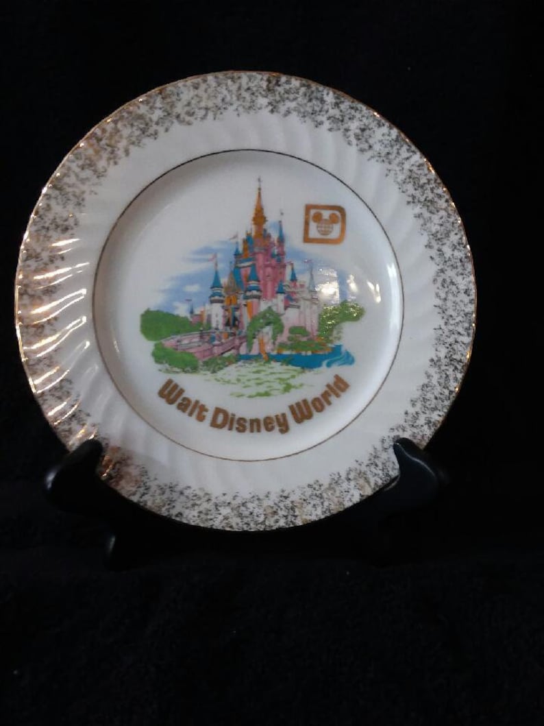 Vintage Walt Disney World Plate 1970's - Etsy