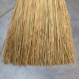 Fits Rite Whisk Broom Straw Corn Strands Wire Wrapped Red Thread String ...