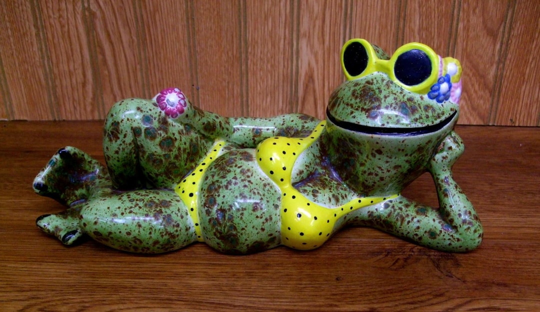 Arnel's 1976 Ceramic Frog Reclining in Yellow Bikini Sunglasses Flowers ...