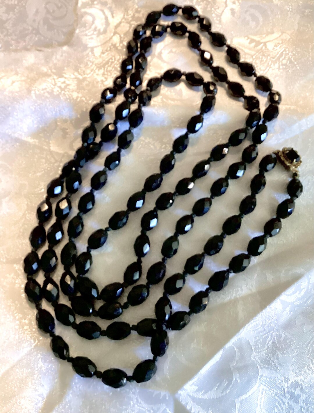 Vintage Black Jet Glass Bead Necklace With Push Clasp - Etsy