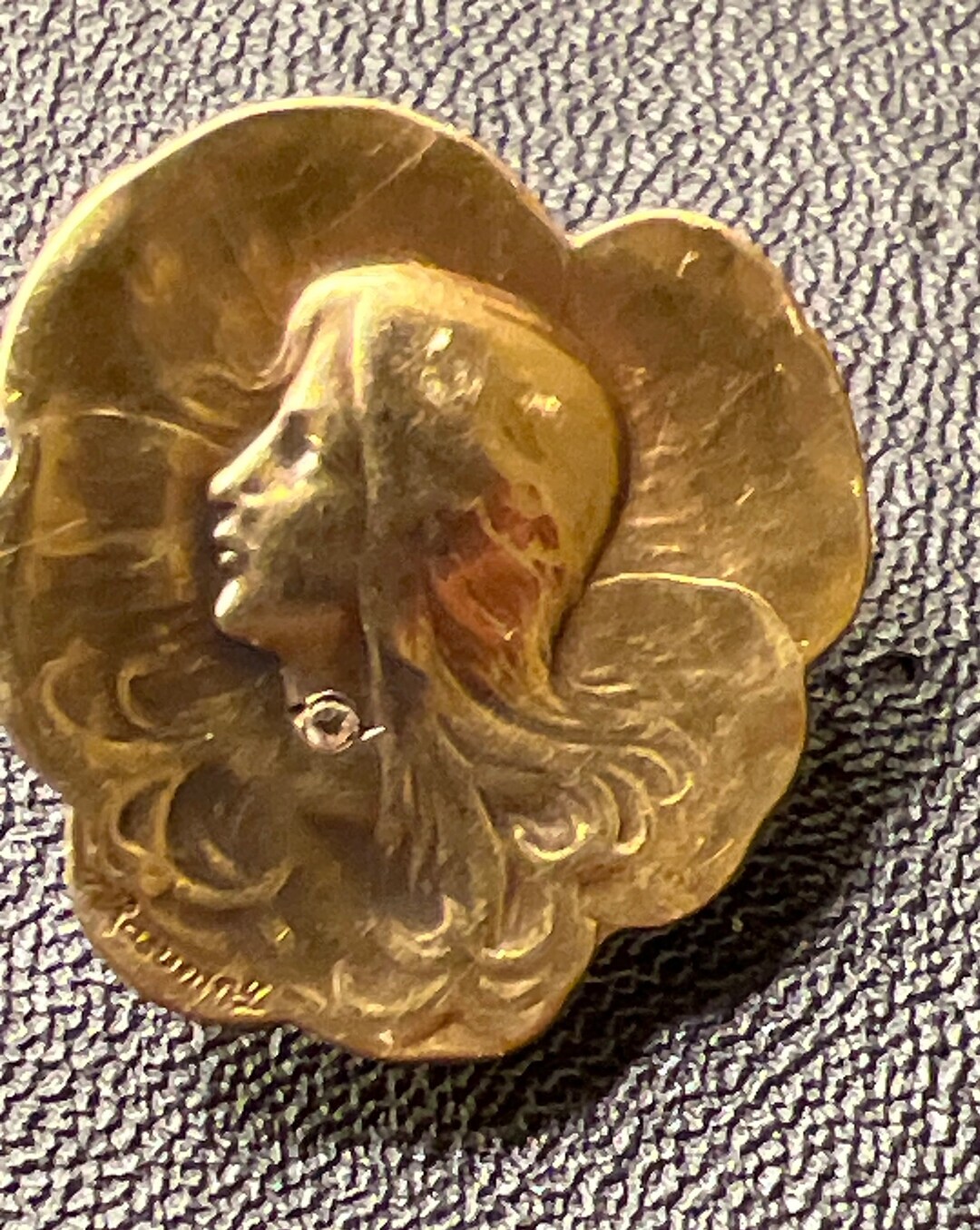 VENTE : Épingle ancienne de style Art nouveau en or 18 ct, signée F ...