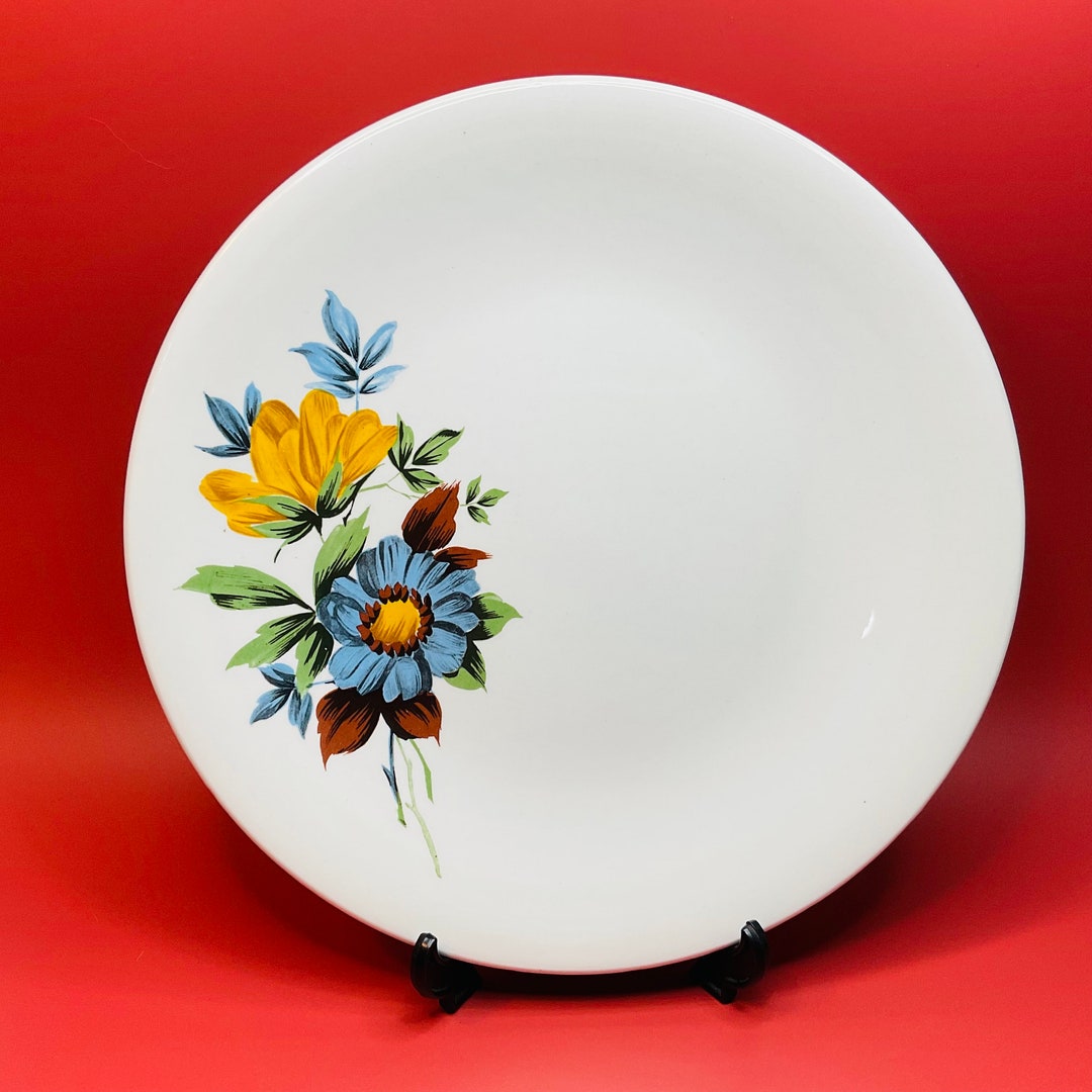 Brighten up Your Table With Retro Barratts Blue & Yellow Floral Dinner ...