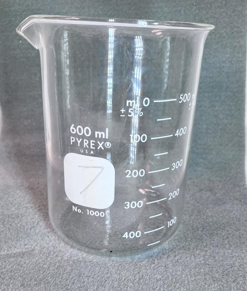 Vintage PYREX 600 Ml Erlenmeyer Flask, No. 1000 W/pour Spout - Etsy