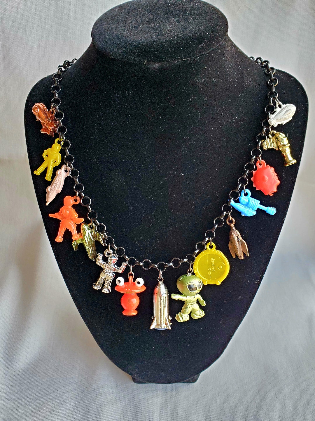 Gumball Cracker Jack Charm Necklace W/ Outer Space Charms: Aliens ...