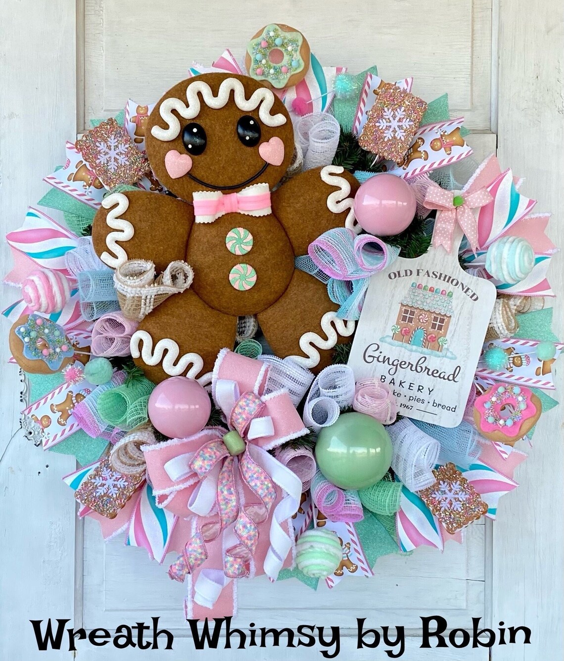 Christmas Gingerbread Man Wreath, Holiday Wreath, Sweet Themed Wreath ...