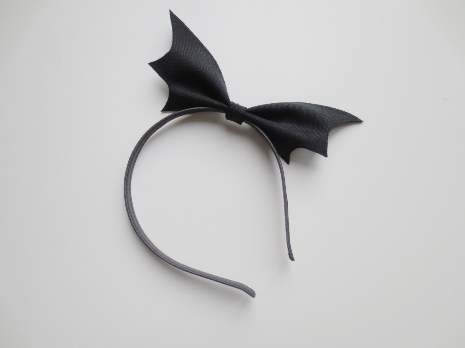 Black Bat Headband // Gothic Headband // Bat Wing Headband // - Etsy Canada