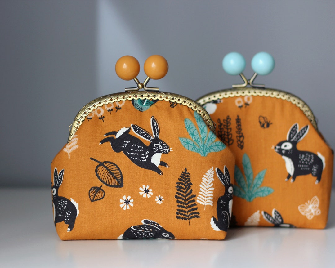 Bunny Clutch Bag Balls Kiss Lock Purse Knitting Crochet Notions Holder ...